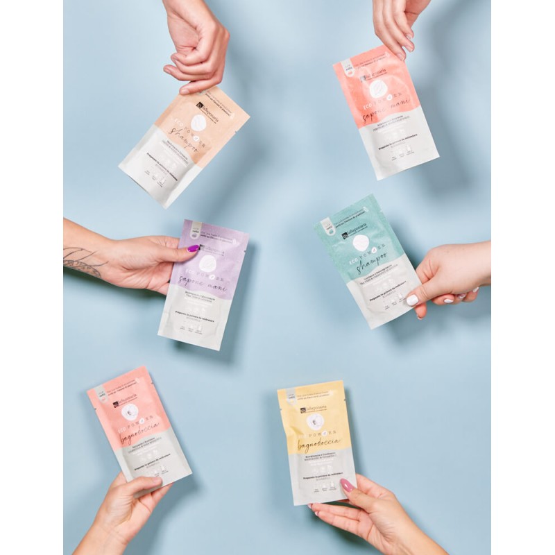 Powdered strengthening shampoo with Coconut and Hyaluronic Acid to ...